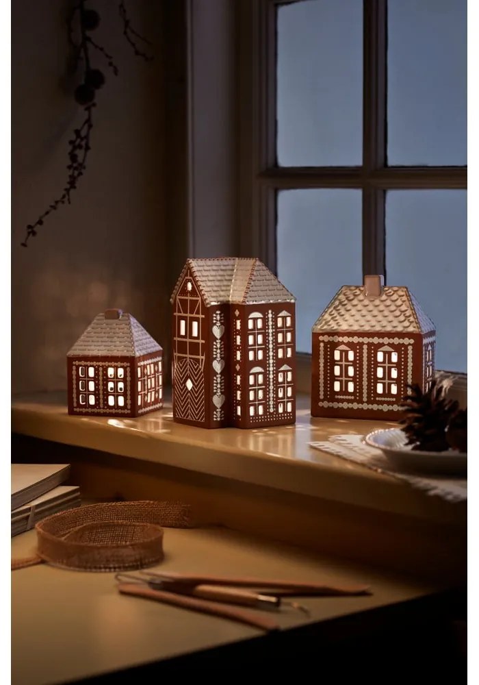 Keramický svícen na čajovou svíčku Gingerbread Lighthouse – Kähler Design