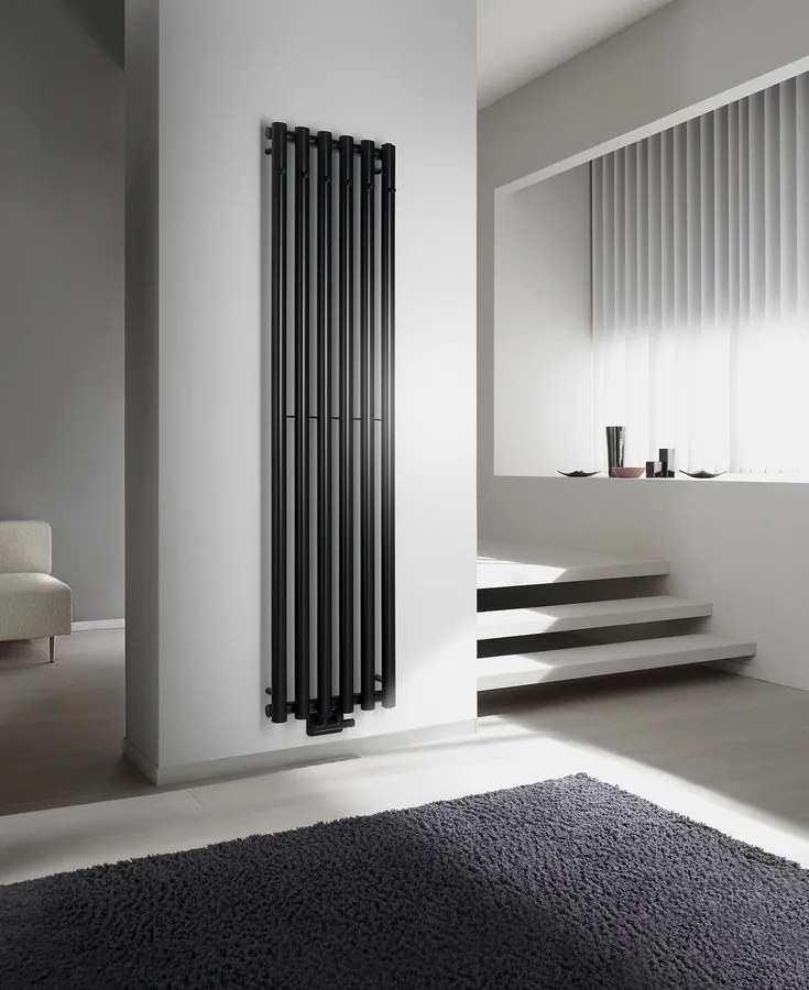 Sapho Pilon otopné těleso 418 x 1800 mm se šesti háčky pro ručník černá mat IZ132T