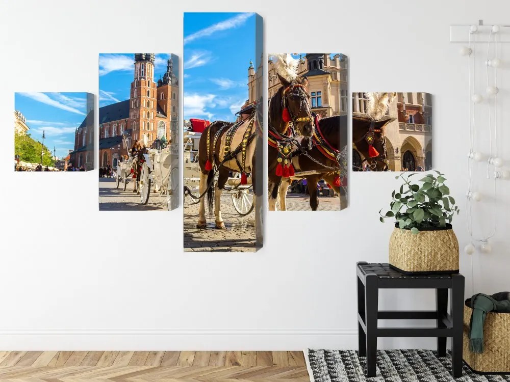 Vícedílný obraz Koňské Povozy Na Náměstí V Krakově Nedostatek Nedostatek Přírodní plátno 200x120