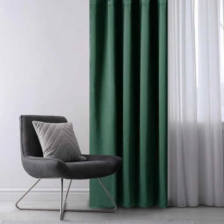 Zatemňovací závěs blackout RESTILO tmavě zelený 140 x 245 cm sada 2 ks