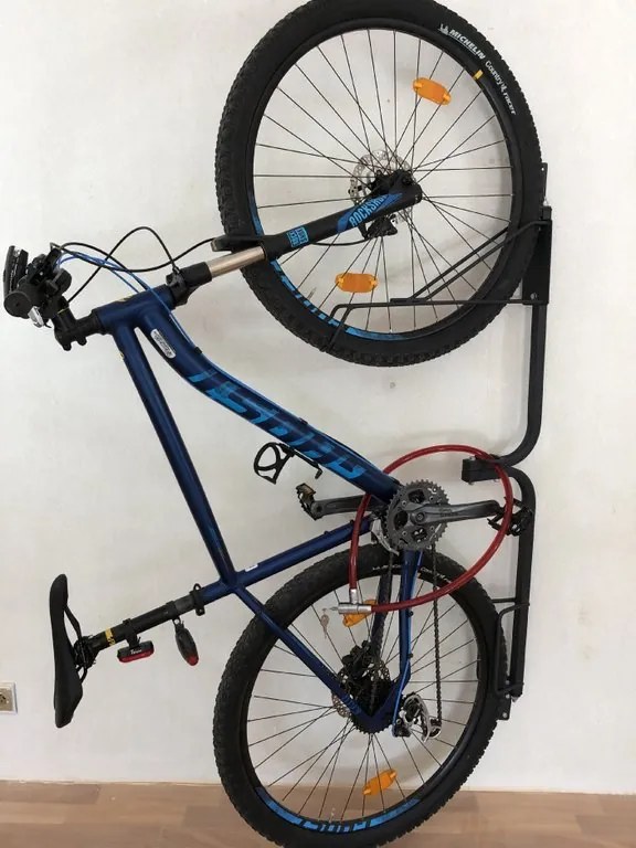 Natáčecí stojan na zeď pro jedno kolo KACERLE KS-750 Pro šířku pláště kola: do 7 cm (2,8") e-kola a 29" kola, Varianta: bez oka k uzamčení