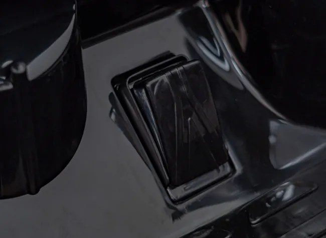 Dětské elektrické autíčko McLaren Artura 4×4 černé