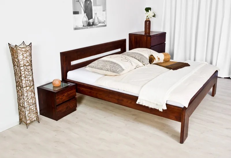 Postel Postelia PLUTO Buk 180x200 - dřevěná postel z masivu o šíři 4 cm