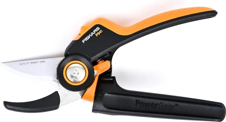 Ruční zahradní nůžky Fiskars X-series PowerGear P941 1057174