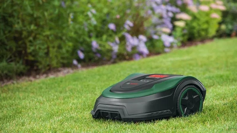 Bosch nářadí Bosch Indego M+ 700, robotická sekačka, 18 V, výška střihu 30 – 50 mm, plocha až 700 m2