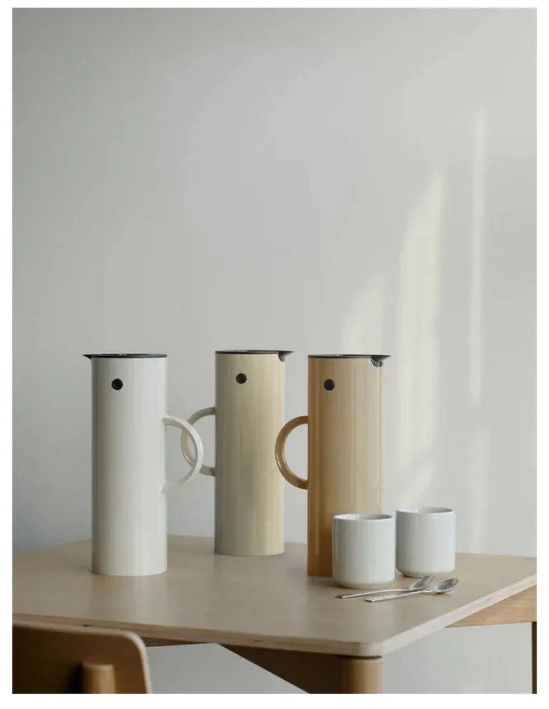 Vakuová termoska EM77 Sand 1 l Stelton