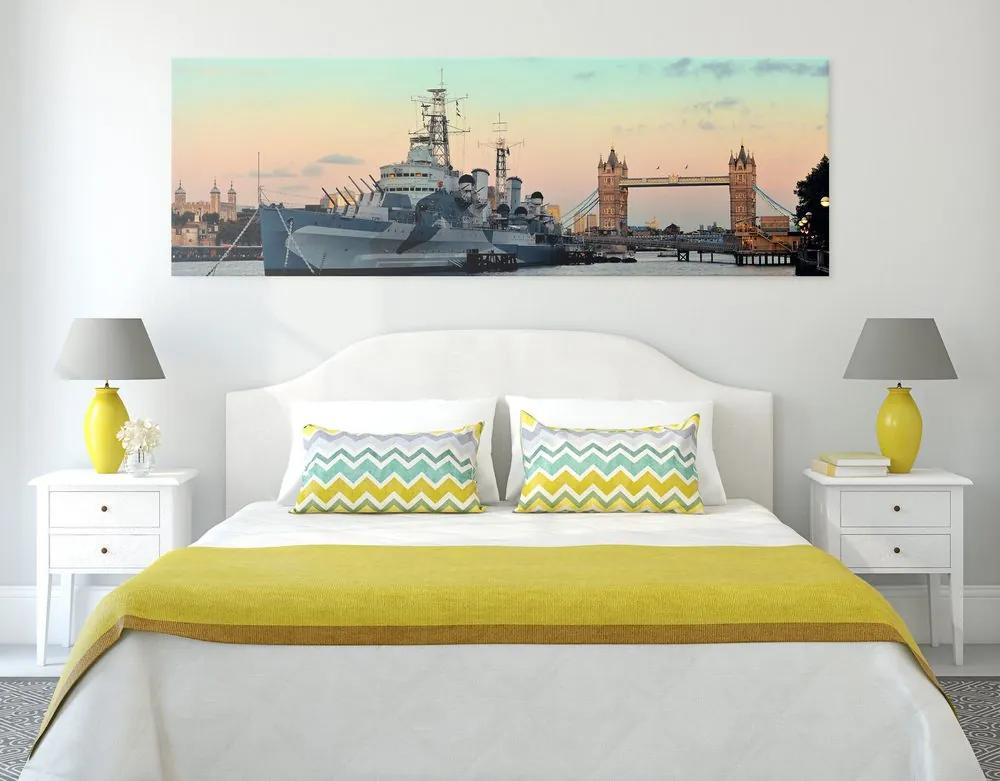Obraz nádherná loď na řece Temže v Londýně Varianta: 120x40