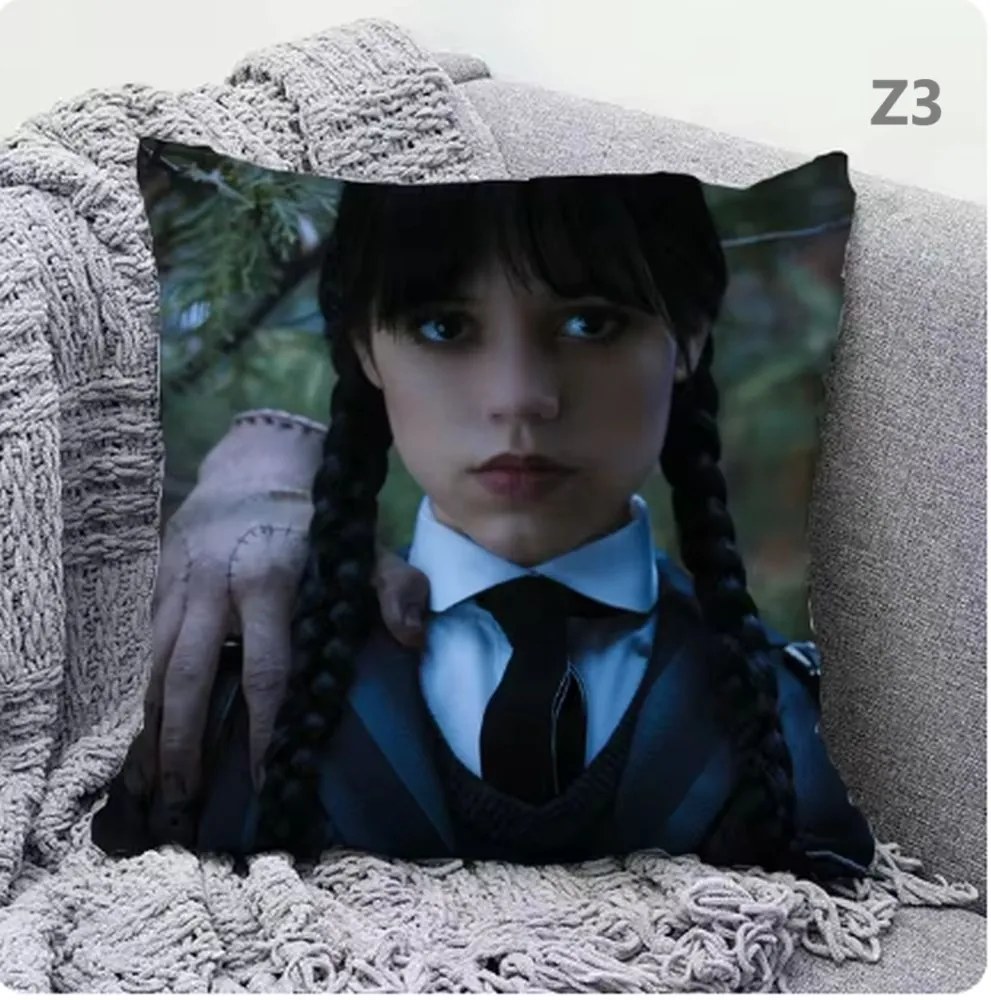 Potah na polštářek s potiskem ze seriálu Wednesday Addams Motiv: z3, Velikost: 30x30cm
