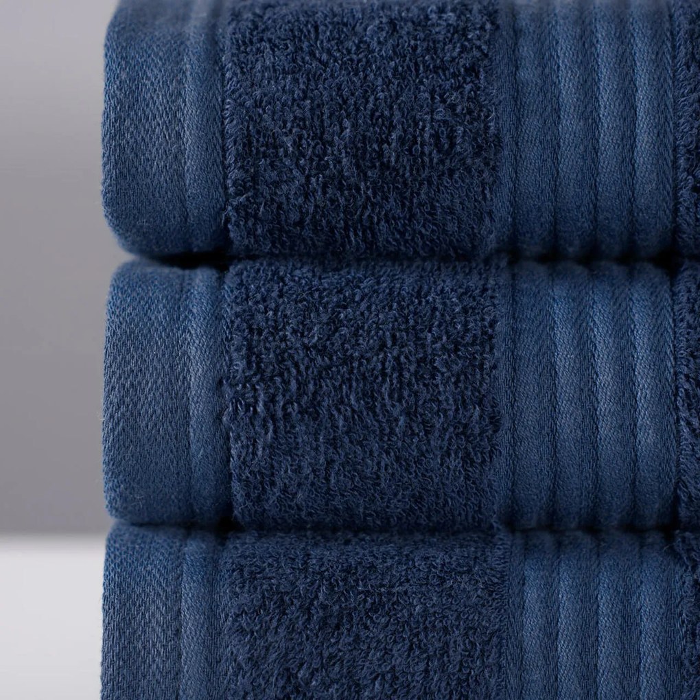 Bambusový ručník Bamboo Collection 700 gsm Navy blue (modrá)