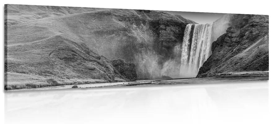Obraz ikonický vodopád na Islandu v černobílém provedení Varianta: 150x50