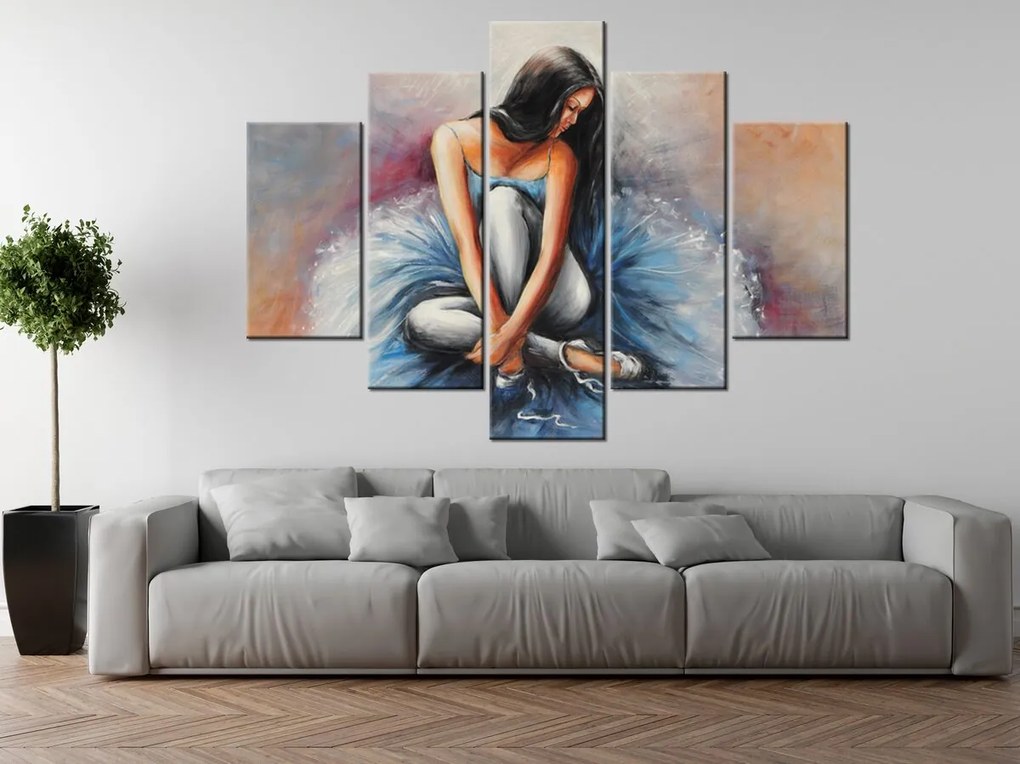 Gario Ručně malovaný obraz Tmavovlasá baletka - 5 dílný Rozměry: 150 x 70 cm
