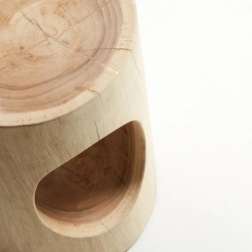 OnaDnes -20% Dřevěný odkládací stolek Kave Home Halker 30 cm