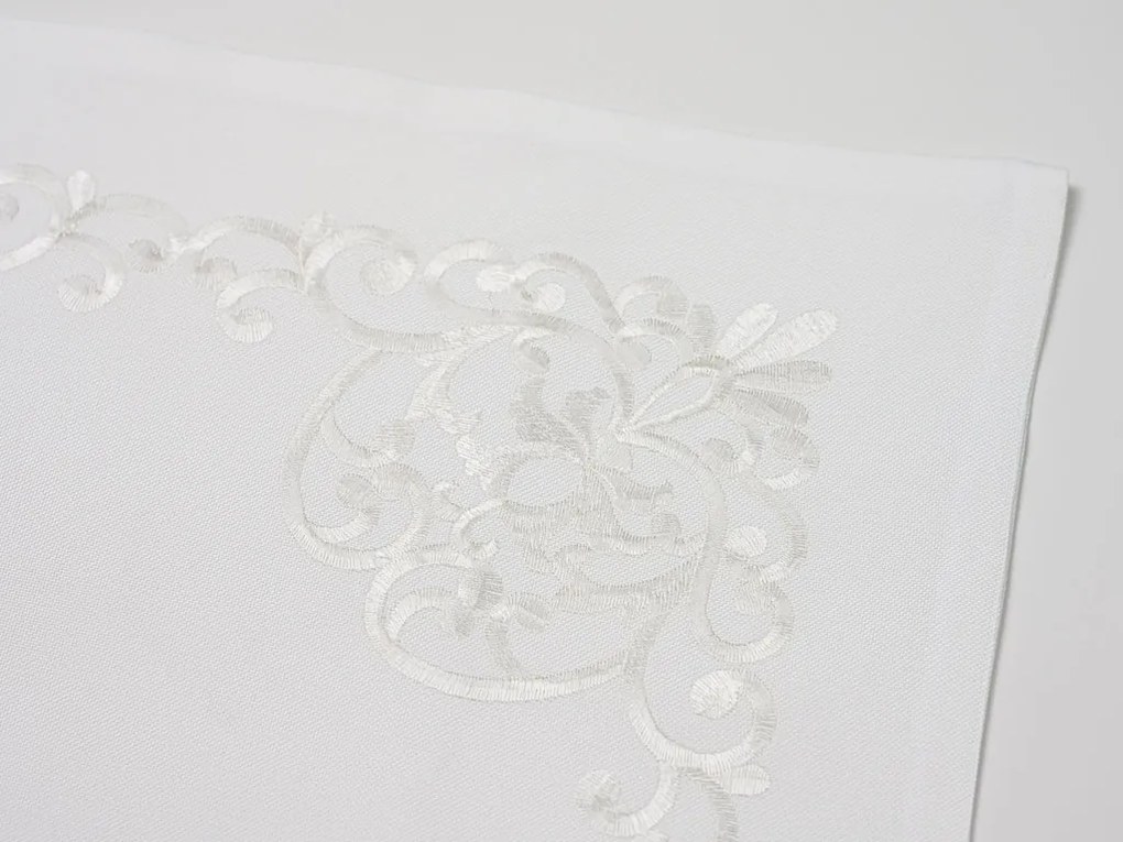 Dekorační povlak na polštář FLOWERING MEADOW 40x40 cm, bílý