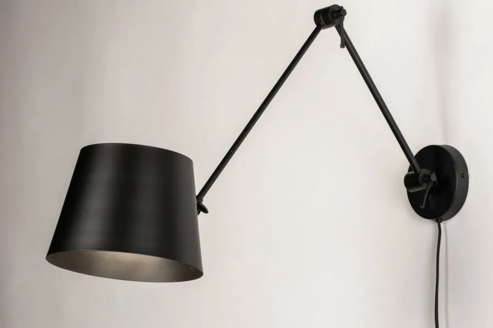 Nástěnné designové svítidlo s ramenem Snap Fosca Black