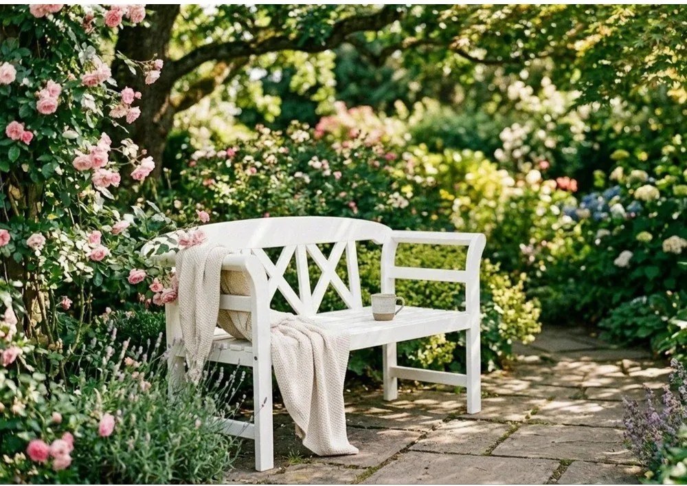 Bílá dřevěná zahradní lavice Vancouver - Garden Pleasure