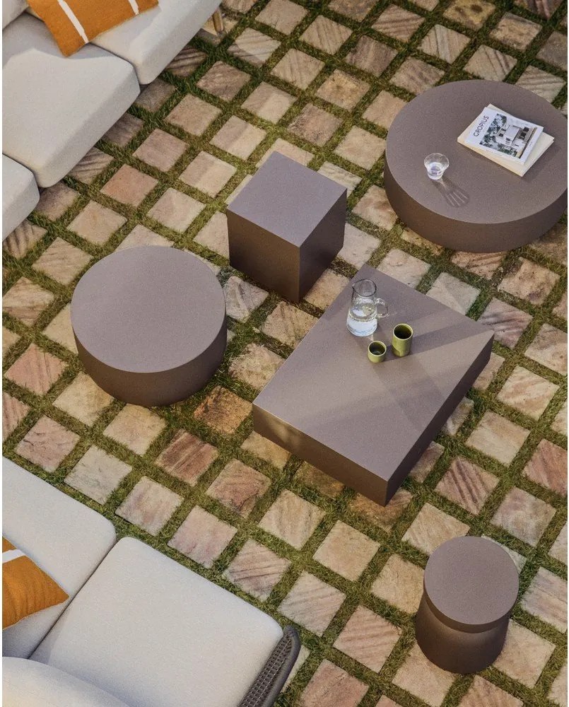 Betonový zahradní stolek 35x35 cm Rustella – Kave Home