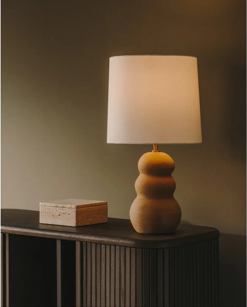 Kamenná stolní lampa v přírodní barvě s textilním stínidlem (výška 55 cm) Madsen – Kave Home