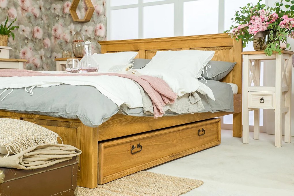 ARTEN Rustikální manželská postel POPRAD ACC03 - borovice Rozměry: 200x200 cm