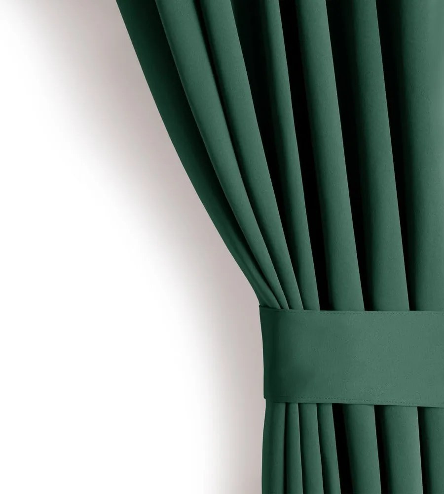 Tmavě zelený dimout závěs 200x245 cm Kierra – Restilo