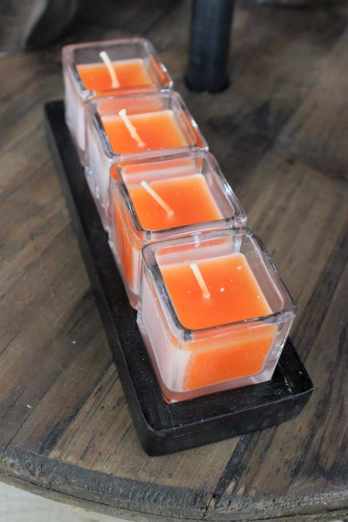 Oranžové svíčky v skle na dřevěné táck 20cm