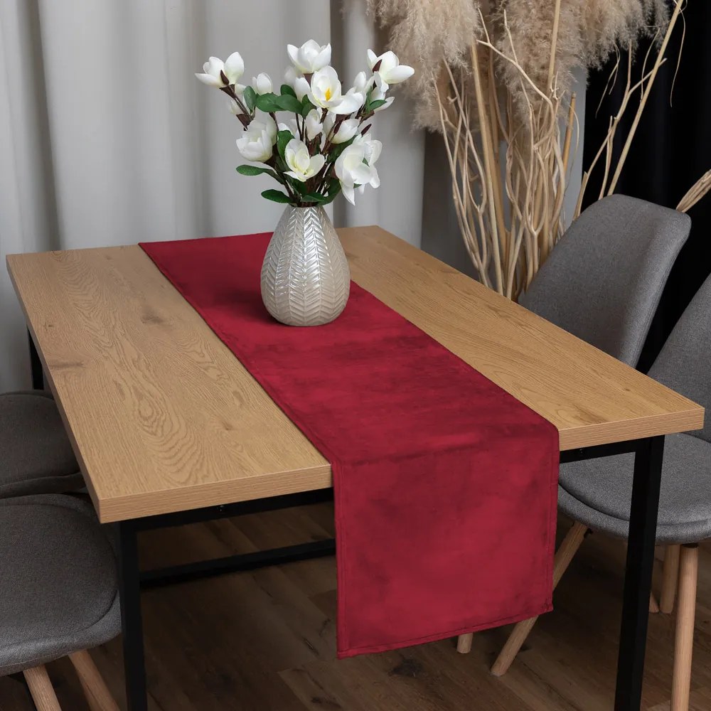 Biante Sametový běhoun na stůl Velvet Premium SVP-007 Malinově červený 35x140 cm