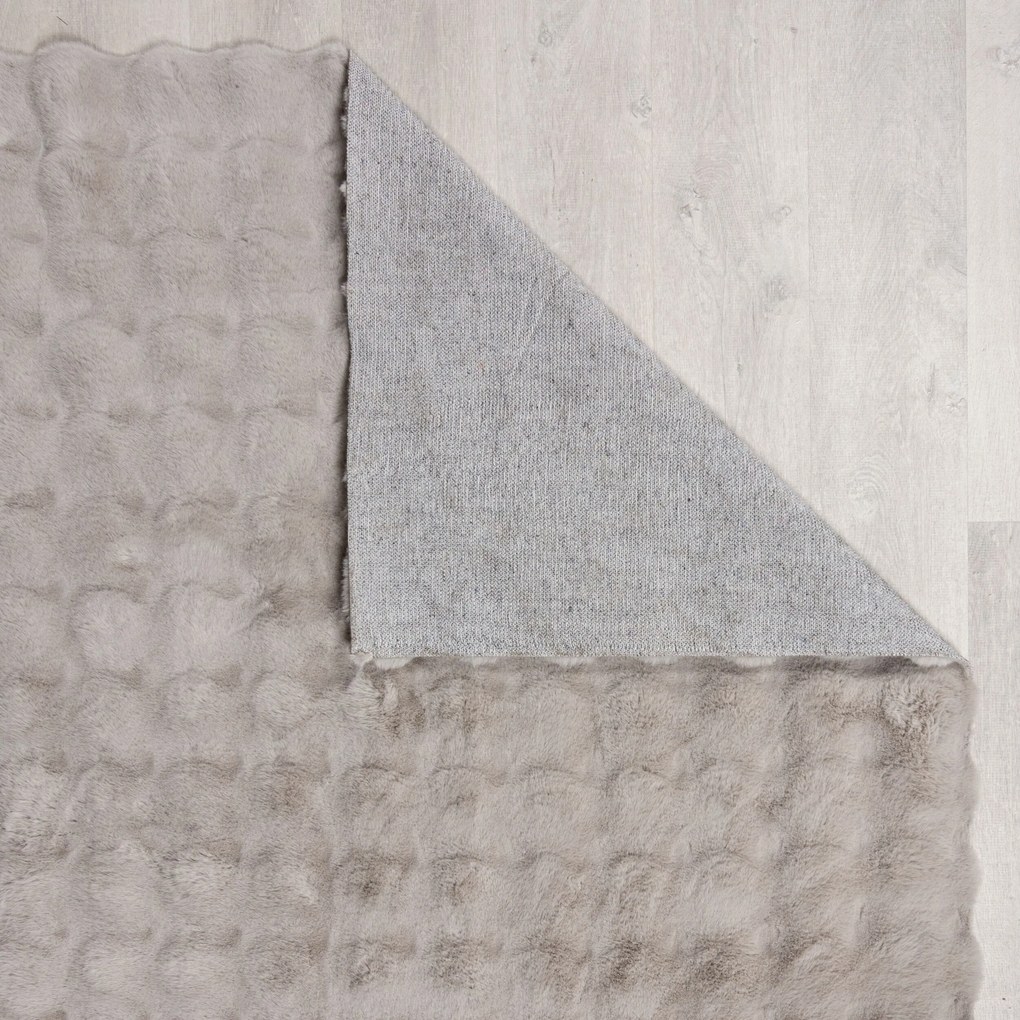 Flair Rugs, Kusový koberec Waffle Faux Fur Grey, 180x290, šedá, ložnice