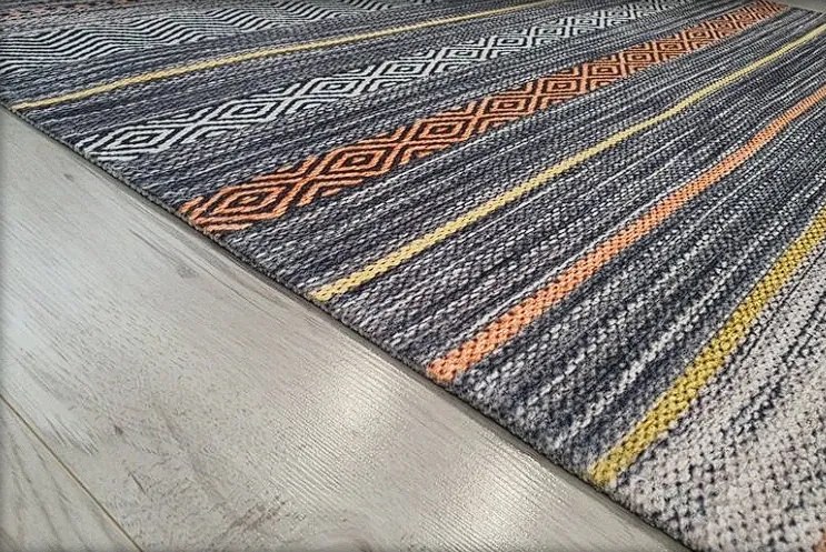 HU Vícebarevný moderní koberec Banco 1049 – šedý Rozměr: 60x110 cm