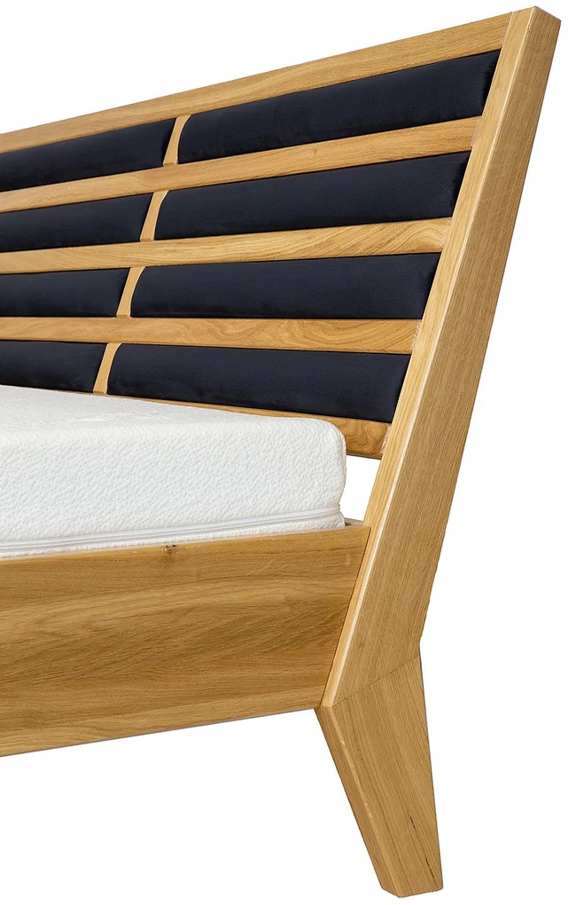 Drewmax LK302 120x200 cm dřevěná postel masiv dub dvojlůžko