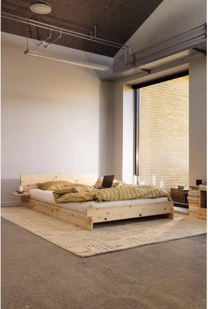 Dvoulůžková postel z borovicového dřeva s roštem 140x200 cm ve světle přírodní barvě Latch – Karup