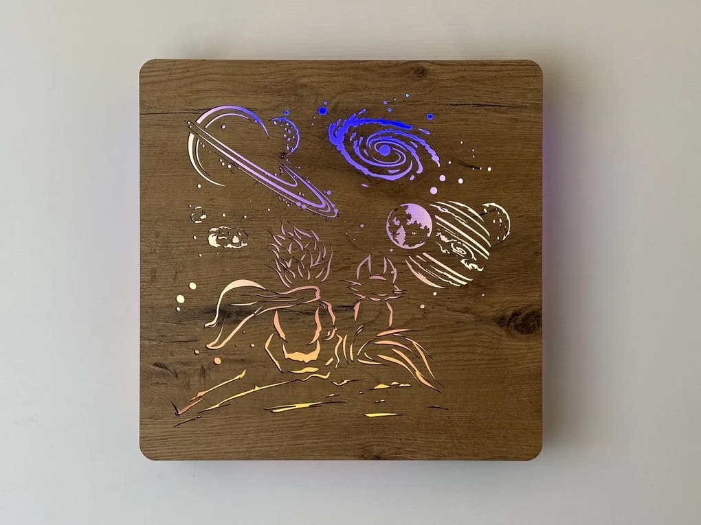 Li-Go "Malý princ" světelný obraz s baterií 42x42 cm provedení povrchu: jedle