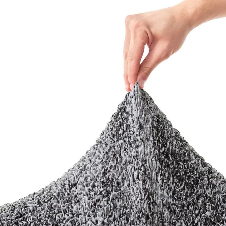 Bielastické potahy MARMO šedé křeslo s dřevěnými rukojeťmi (š. 40 - 70 cm)