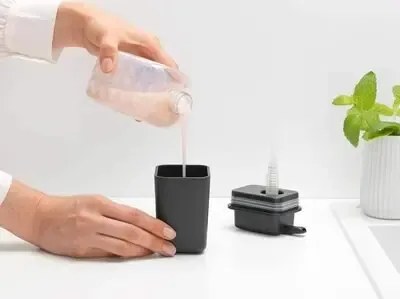 Brabantia Dávkovač mýdla 200 ml tmavě šedá
