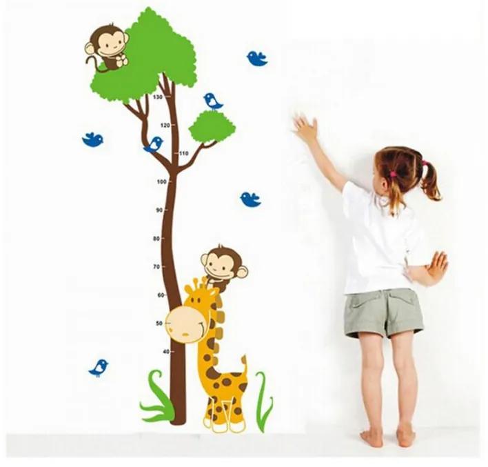 Samolepka na zeď "Dětský metr - Žirafa se stromem" 75x150 cm