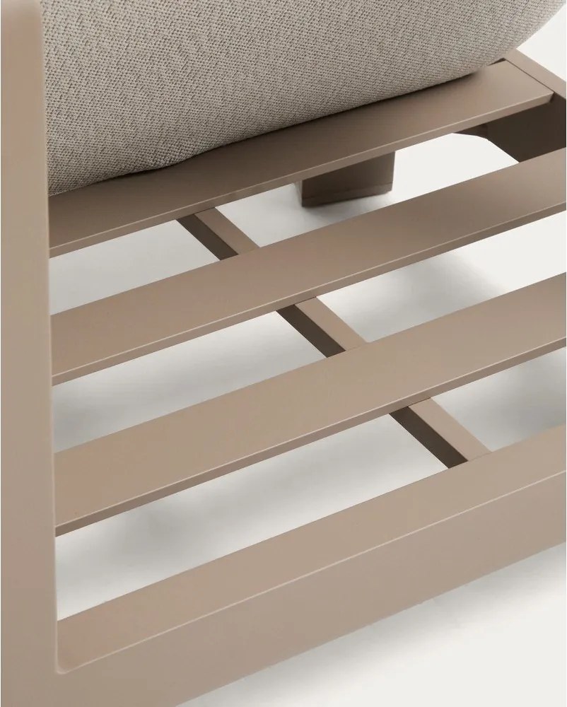 Krémové/taupe polstrované zahradní křeslo Nerano – Kave Home
