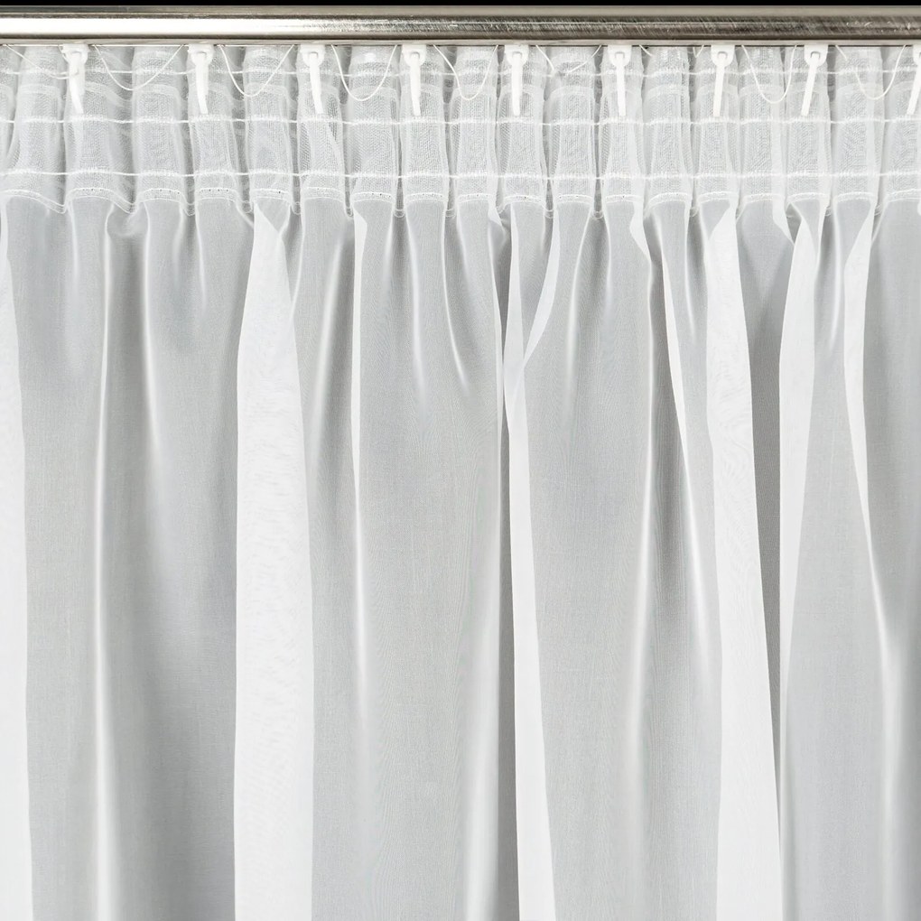 ZÁCLONA NA PÁSCE LUCY 140X270 CM BÍLÁ