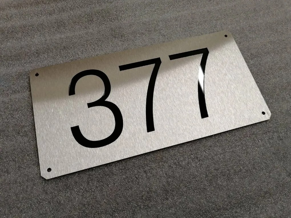 Domovní číslo tabulka 11b Velikost: 32 x 15 cm  (L)
