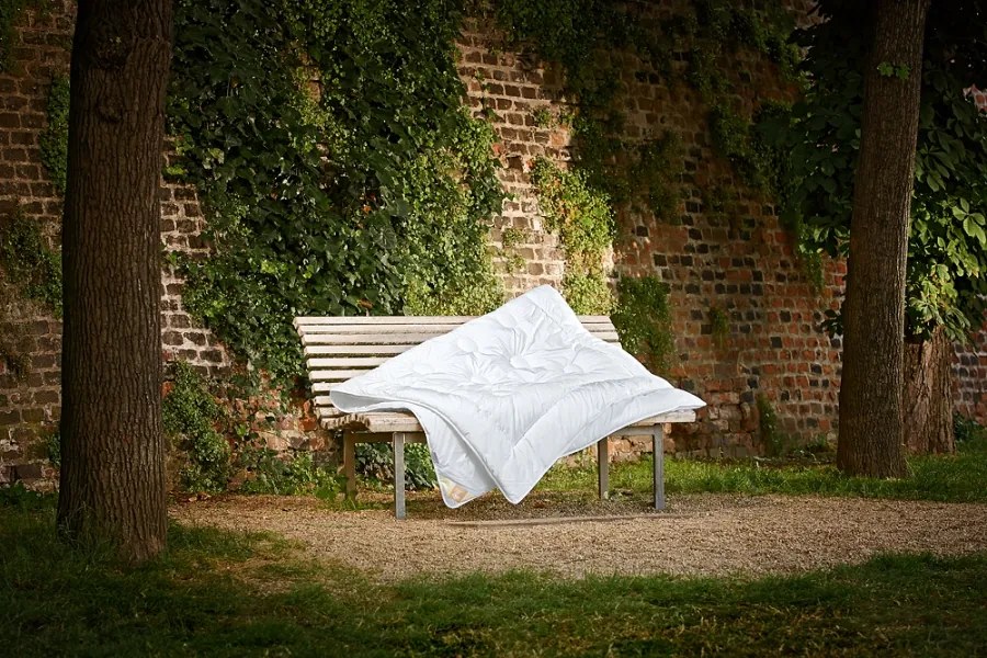 Lavinest Set Bamboo z bavlny Rozměr: polštář 70x90cm zip (900g) + přikrývka 135x220cm (1300g)