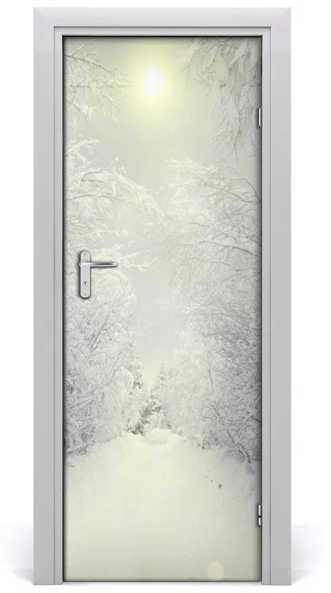 Fototapeta na dveře samolepící les zima 75x205 cm