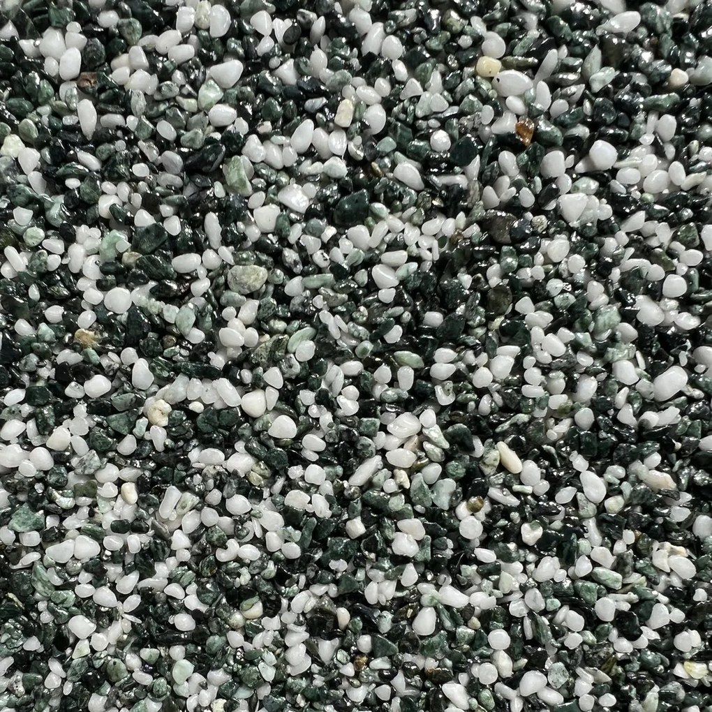 Báča Beton Kamenný koberec na stěnu Moritz Frakce: Hrubá (4 – 8 mm), vydatnost setu 2,6 m², Doporučené použití v: exteriéru - polyuretanové pojivo