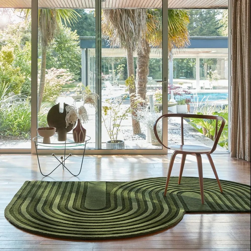 Zelený ručně tkaný vlněný koberec 120x180 cm Conway Retro – Flair Rugs