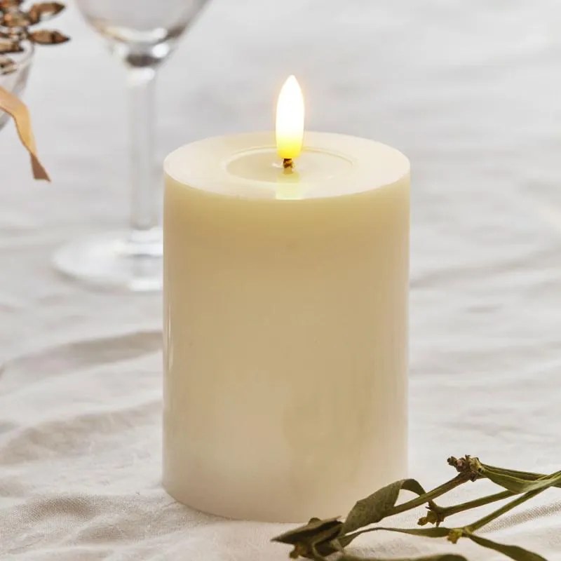 LED svíčka na baterie vosková Sille Ivory, Ø 7,5 × 10 cm, bílá, 2× AA