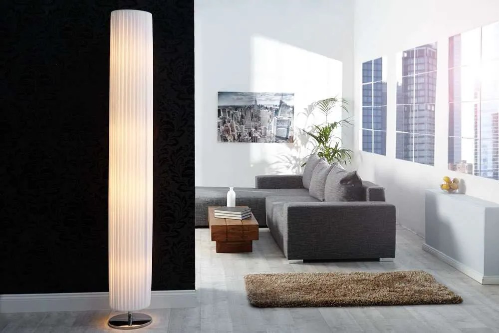 Stojanová lampa Parlor bílá