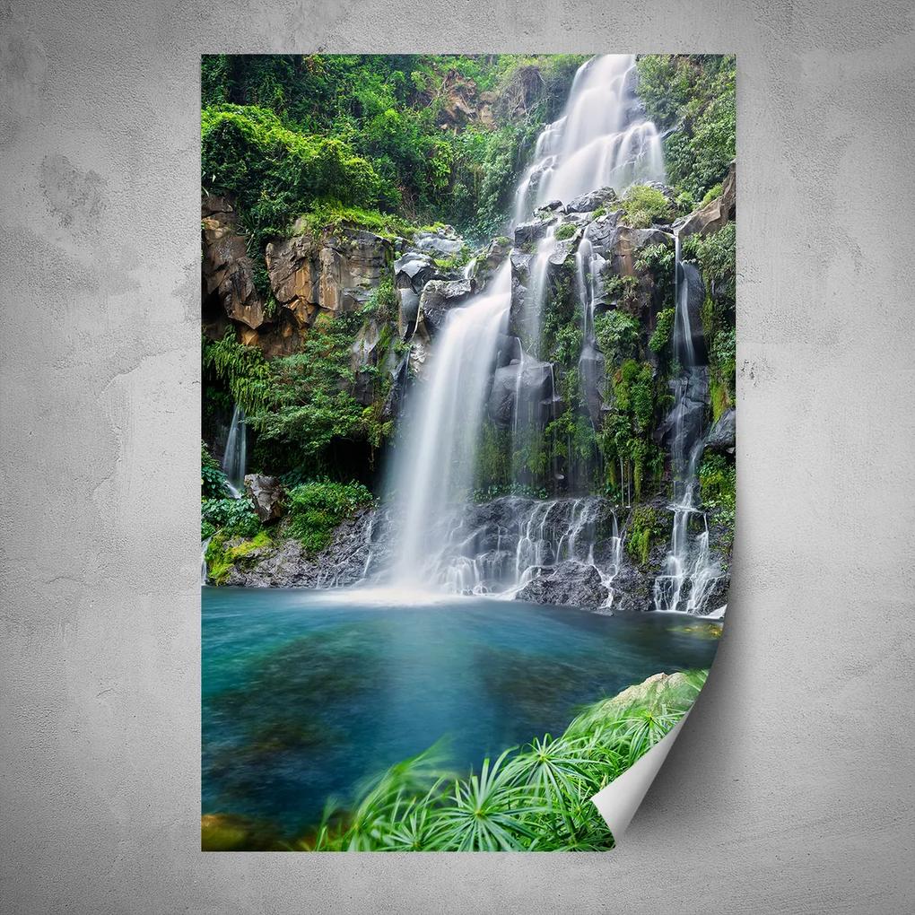 Plakát - Vodopád v pralese (80x120 cm) - PopyDesign