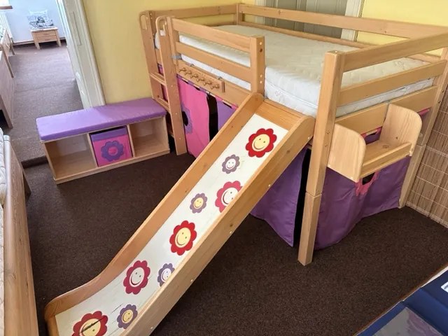 Domestav Domestav sestava nábytku do dětského pokoje