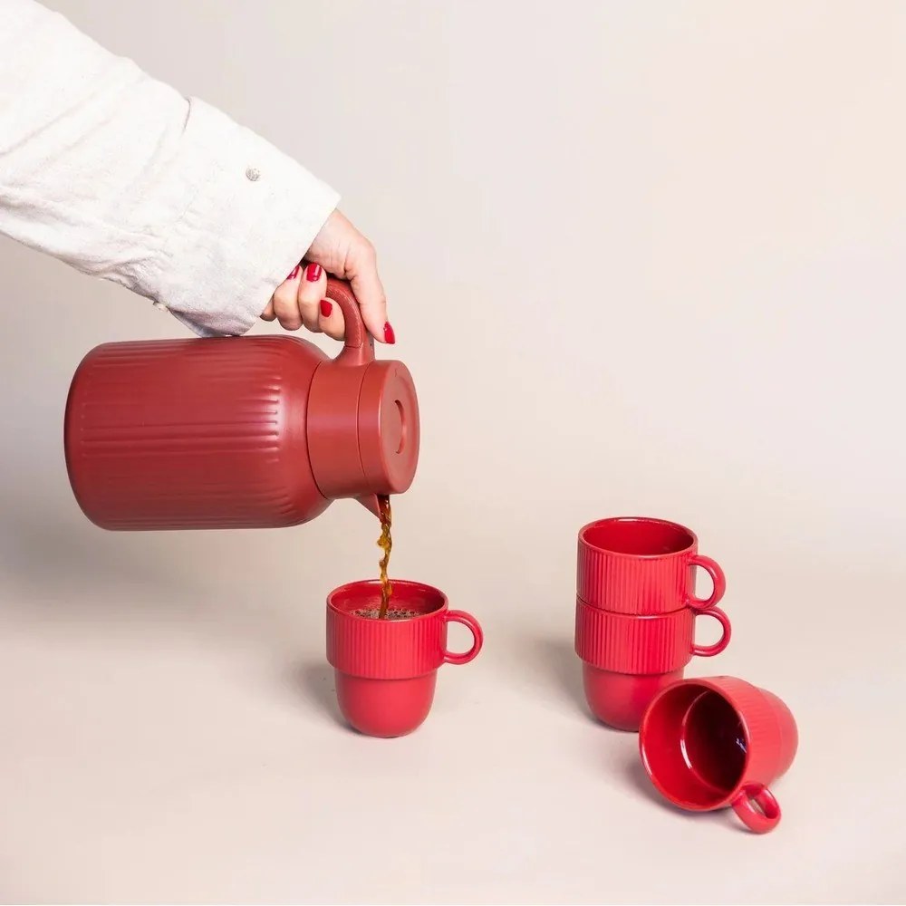 Béžová termoska z nerezové oceli 1,5 l Trine – Sagaform