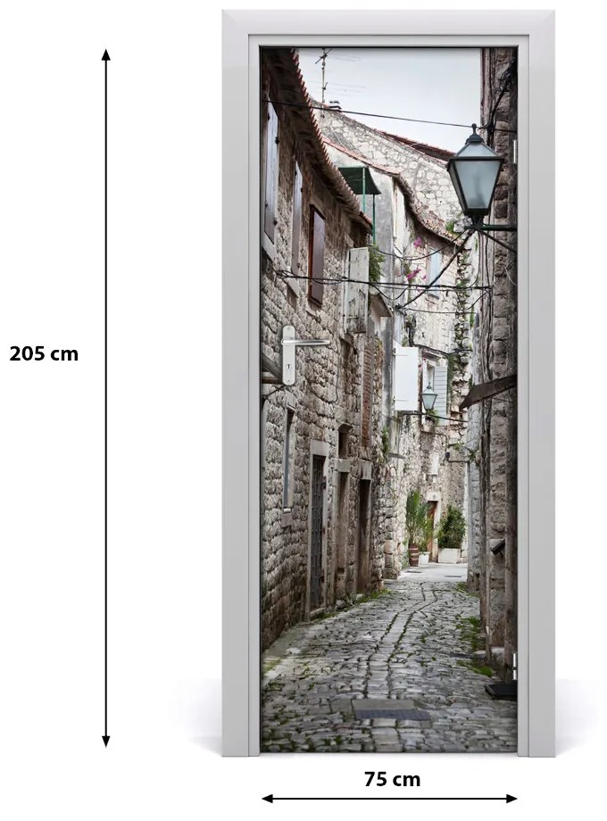 Fototapeta samolepící dveře ulička Chorvatsko 75x205 cm