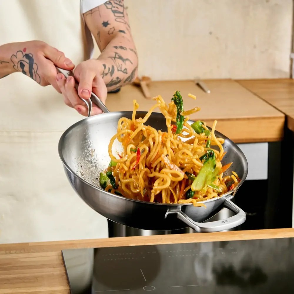 Wok nerezová pánev s poklicí ø 30 cm Lucca 3.0 – FABINI