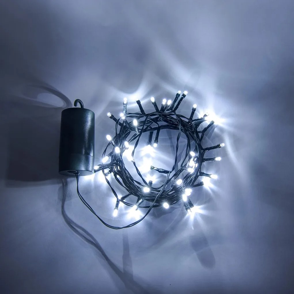 LED světýlka na baterie, venkovní, 5,2 m, ledově bílá, tmavě zelený kabel, IP44, 4 × AA