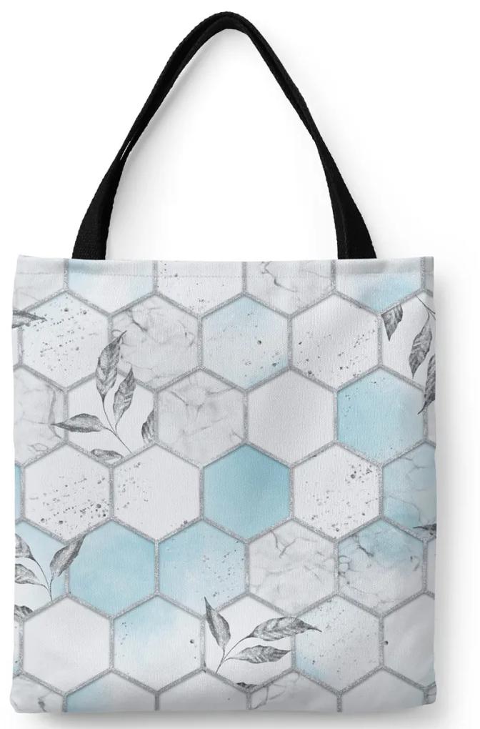 Nákupní taška Jemné šestiúhelníky - kompozice v odstínech bílé a modré barvy