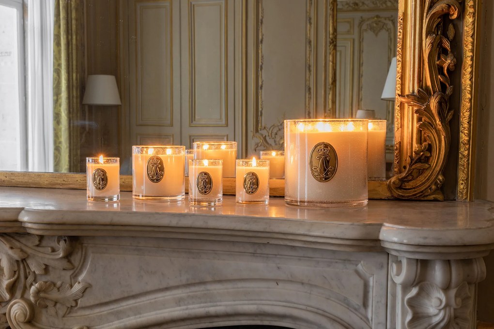 Château de Versailles svíčka Chapelle Royale Velikost: malá 200 g